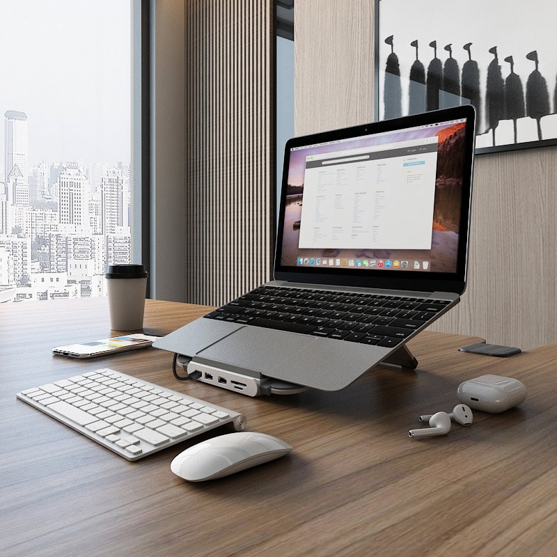 closed laptop docking station